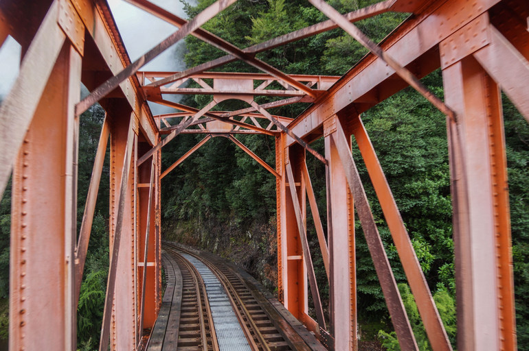 King River bridge, West Coast Wilderness Railway • Pegs on the Line